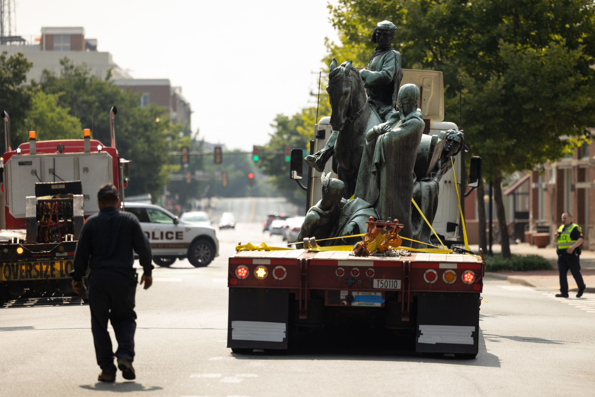 George Rogers Clark statue at UVA comes down